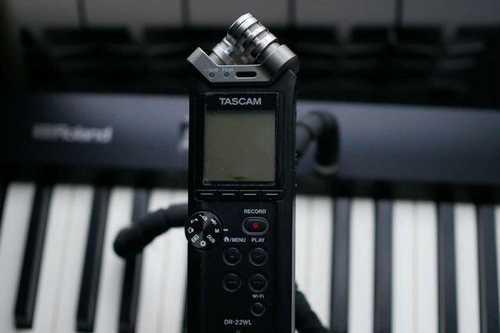 Рекордер Tascam-22WL