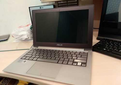 Asus ZenBook UX21E