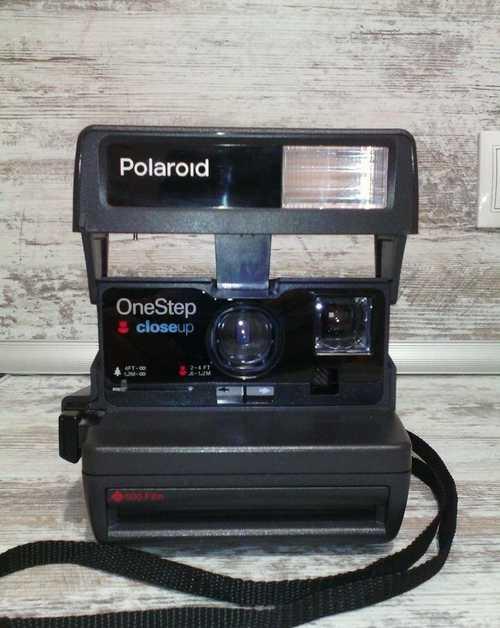 Polaroid OneStep close up