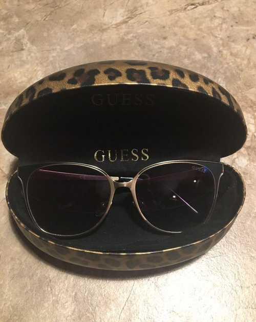 Очки солнцезащитные guess