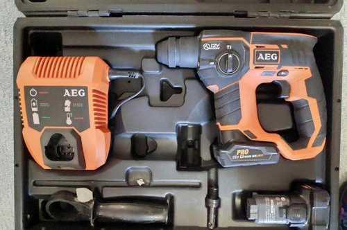 Перфоратор аккумуляторный AEG BBH 12 Li-302C