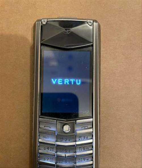 Мобильный телефон Vertu
