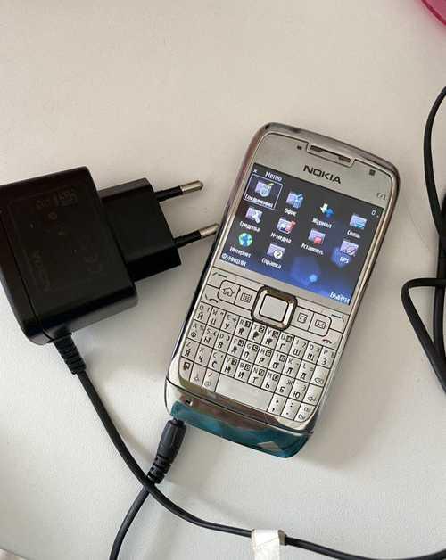 Телефон Nokia E 71