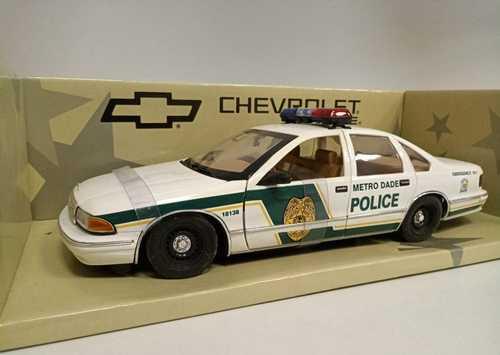 Chevrolet Caprice Police Car 1:18 UT Models