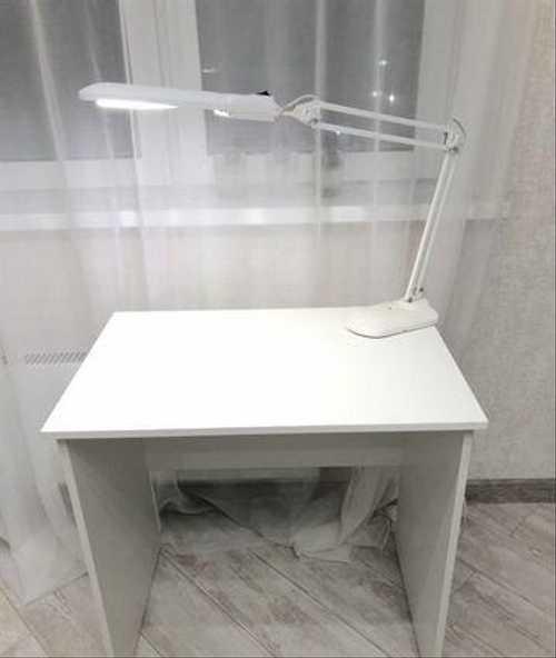 Мебель письменный стол для школьника белый