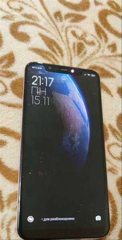 Телефон Xiaomi mi8