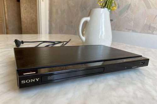 DVD плеер Sony DVP-SR700H