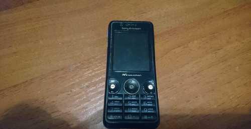 Телефон Sony Ericsson W660i