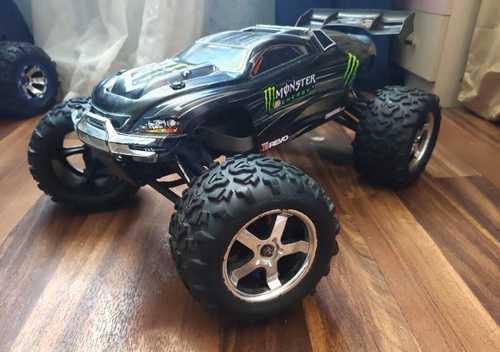 Traxxas e-revo 1/10 1/8