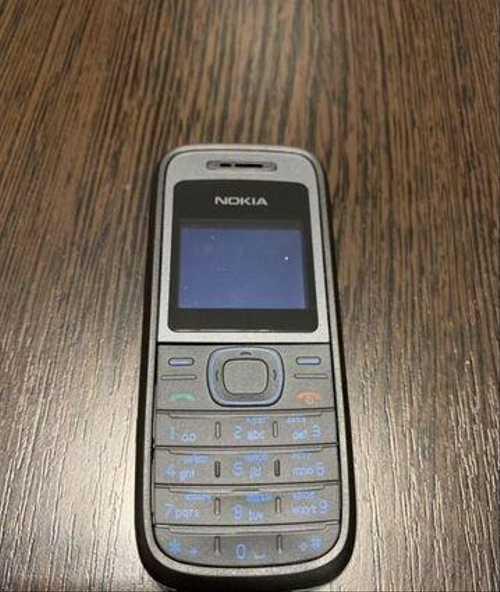 Телефон Nokia 1208