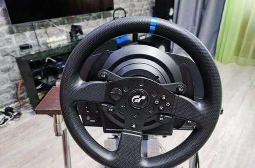 Thrustmaster t300 руль+педали+МКПП+стойка