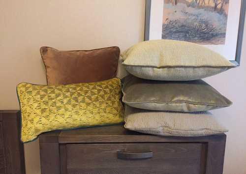 Декоративные подушки тёплых оттенков 50х50 см