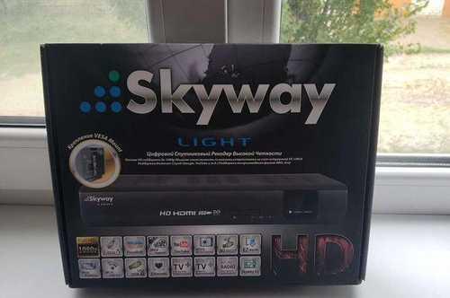 Спутниковый ресивер Skyway Light