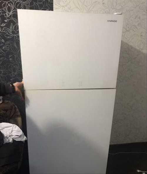 Холодильник Daewoo FR-T 650 NTWi