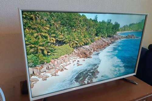 Телевизор samsung 32 (82см) smart tv/wifi/цифра