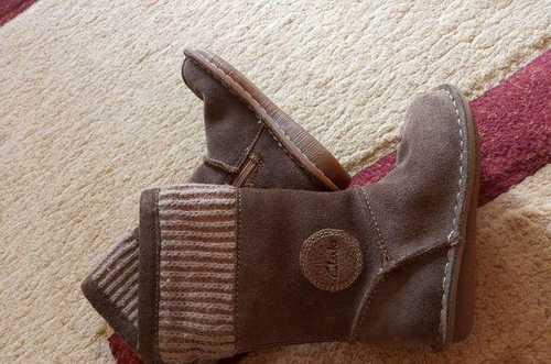Демисезонные детские брендовые сапоги Clarks