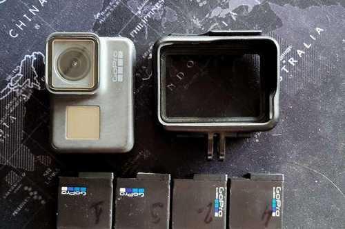 Камера GoPro Hero 5 Black и аксессуары