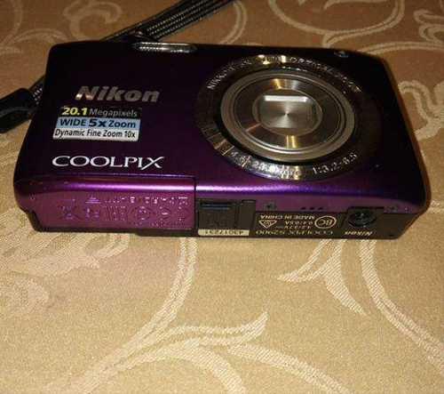 Компактный фиолетовый фотоаппарат Nikon coolpix S2