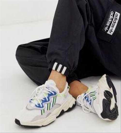 Кроссовки Adidas ozweego