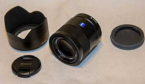 Sony Carl Zeiss Sonnar T* 55mm f/1.8 ZA SEL-55F18Z