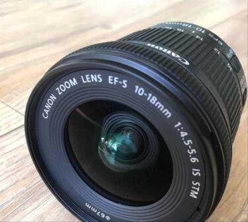 Объектив Canon EF-S 10-18mm