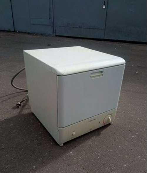 Посудомоечная машина компактная Electrolux ESF 235