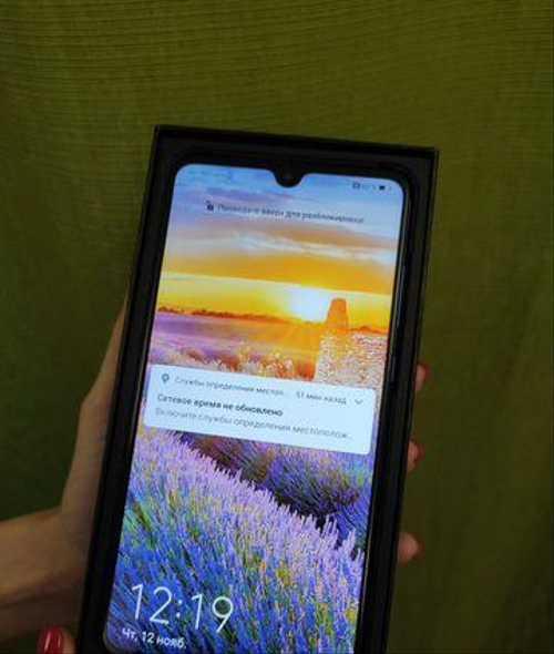 Huawei mate 20 midnight blue 128gb + Freebuds lite