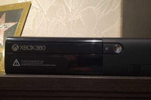 Игровая приставка X BOX 360