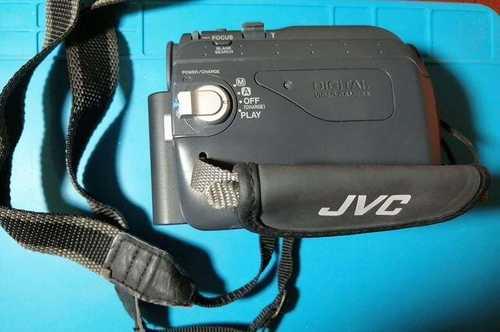 Видео камера JVC GR-D73E