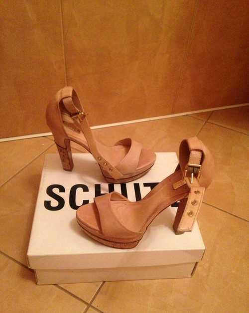 Босоножки Schutz