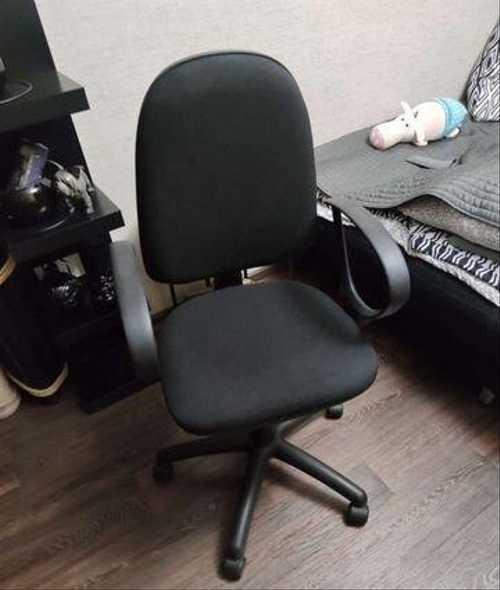 Офисное кресло nowy styl