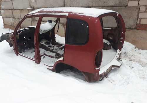 По 4астям Chevrolet Niva