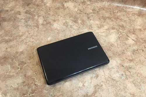 Ноутбук Samsung Core i3,4гб озу,320гб HDD