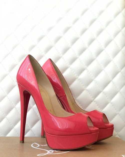 Christian Louboutin Lady Peep 150