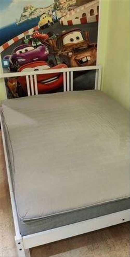 Кровать двухспальная 160х200 + 2 матраса