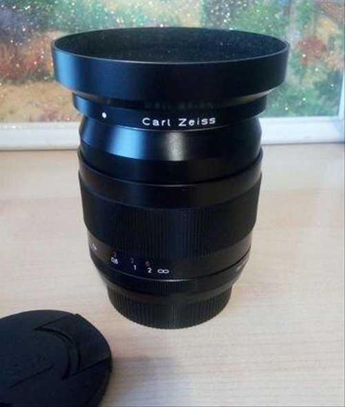 Carl zeiss 28mm f/2 ze distagon T*