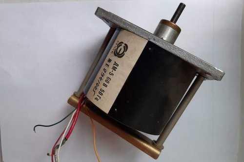 Главный двигатель для магнитофона Олимп 004