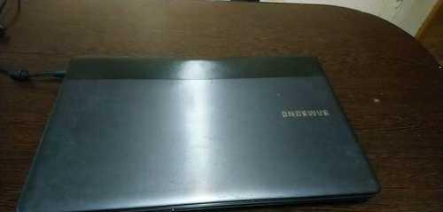 Ноутбук Samsung (np300E5C) i5 6Gb