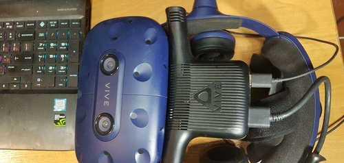 HTC Vive Pro Full Kit 2.0 + Wireless Adapter