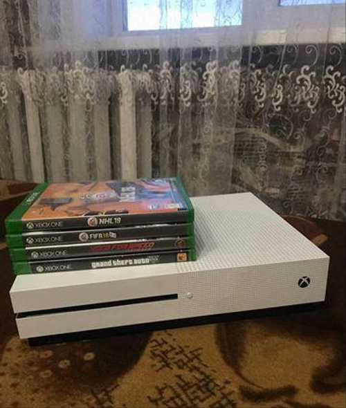 Xbox One S