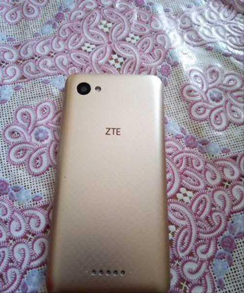 Телефон ZTE A601