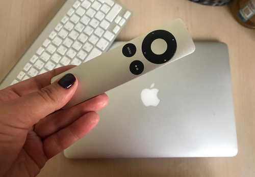 Пульт Apple Remote