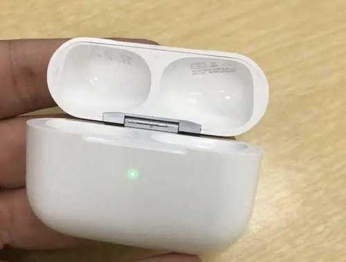 Потерял кейс от Airpods PRO на Удальцова 46 -32