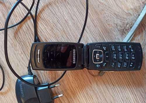 Телефон-раскладушка Samsung SGH-X200