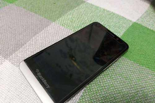 Телефон BlackBerry z30