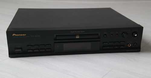Пишущий CD-проигрыватель Pioneer PDR-555RW