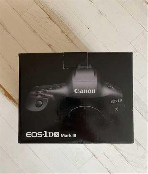 Зеркальный фотоаппарат Canon EOS-1DX Mark III Bod