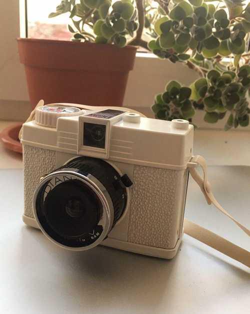 Плёночный фотоаппарат diana mini