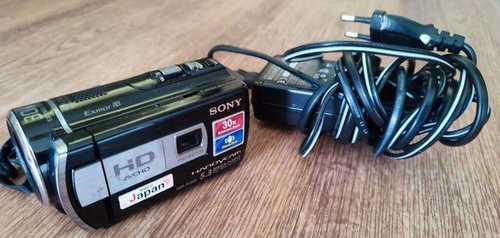 Видеокамера Sony PJ200E