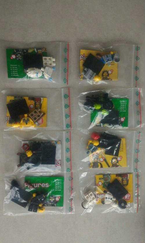 Lego Minifigures 71001, 71002